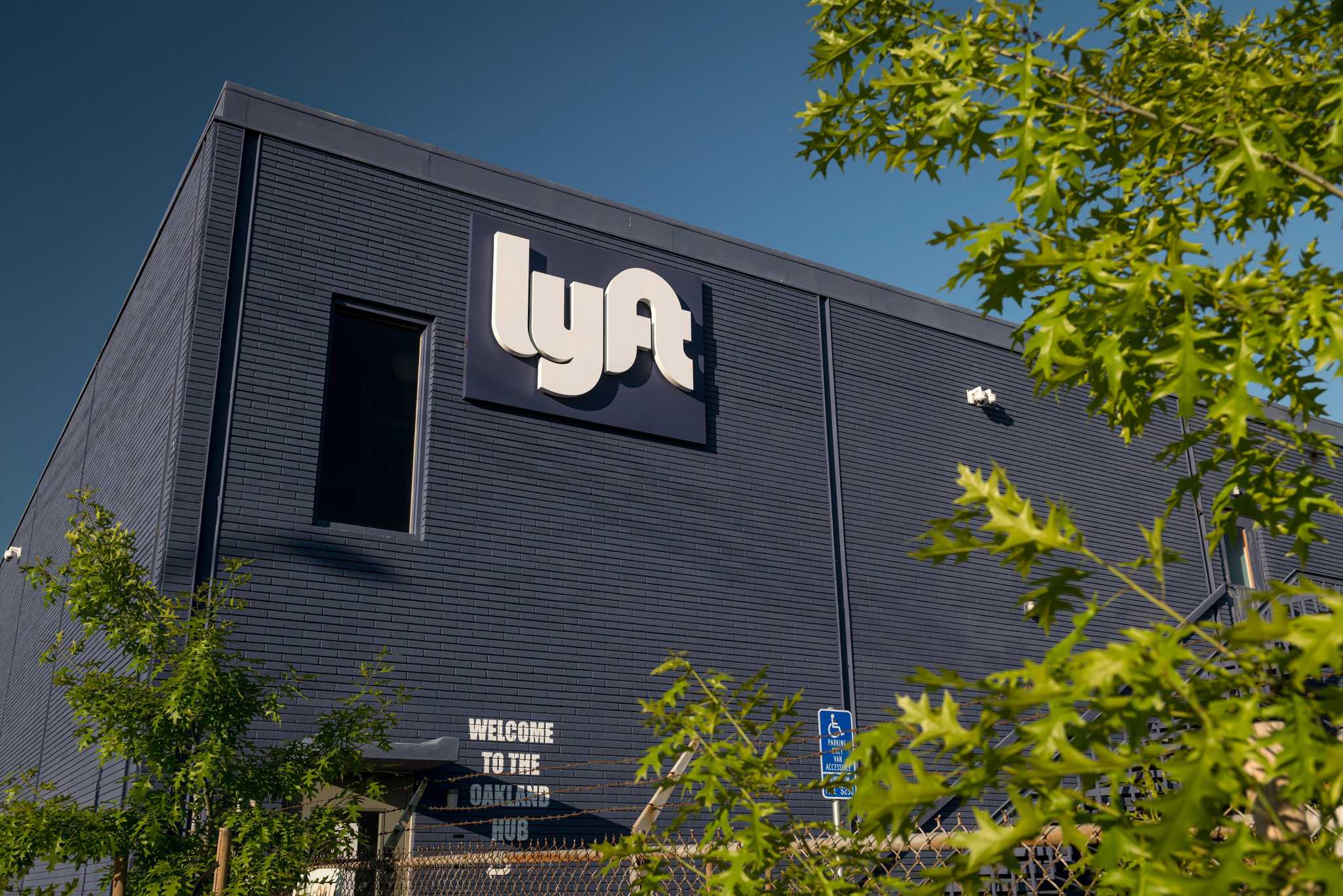 Lyft making auto repair house calls in Houston