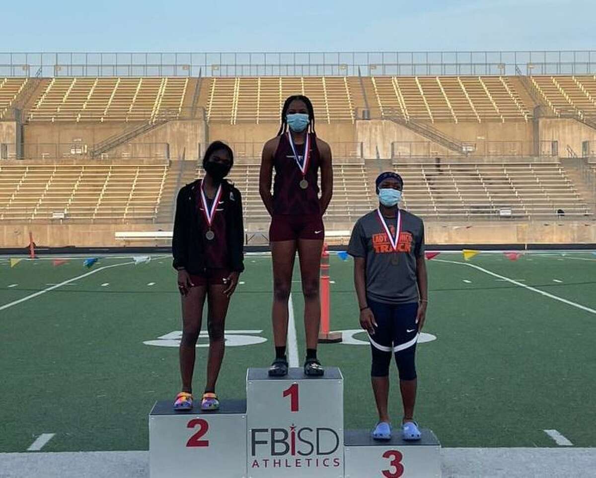 Fort Bend area track and field stars compete for state spots