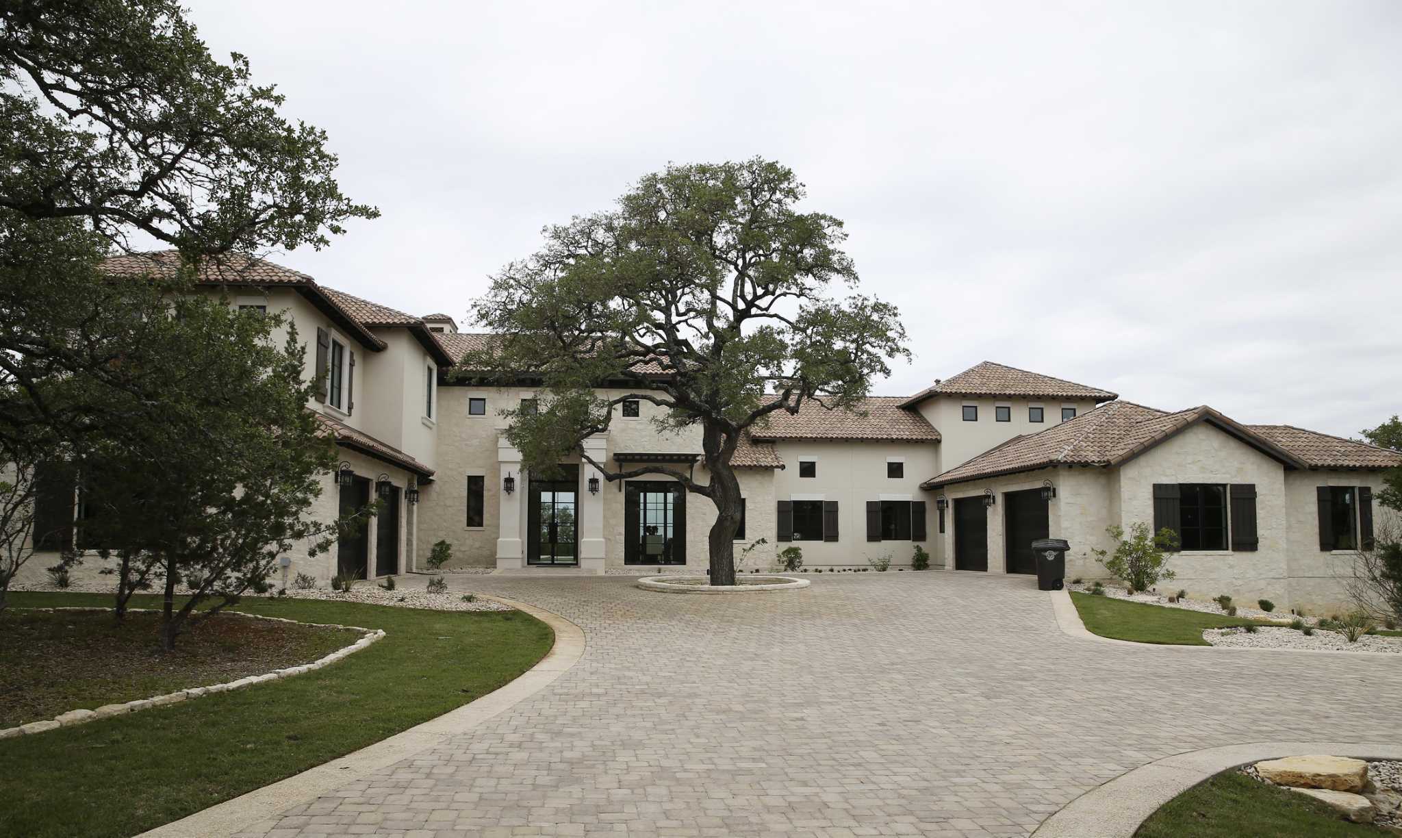 Express Briefing: This Cordillera Ranch home is an entertainer’s dream