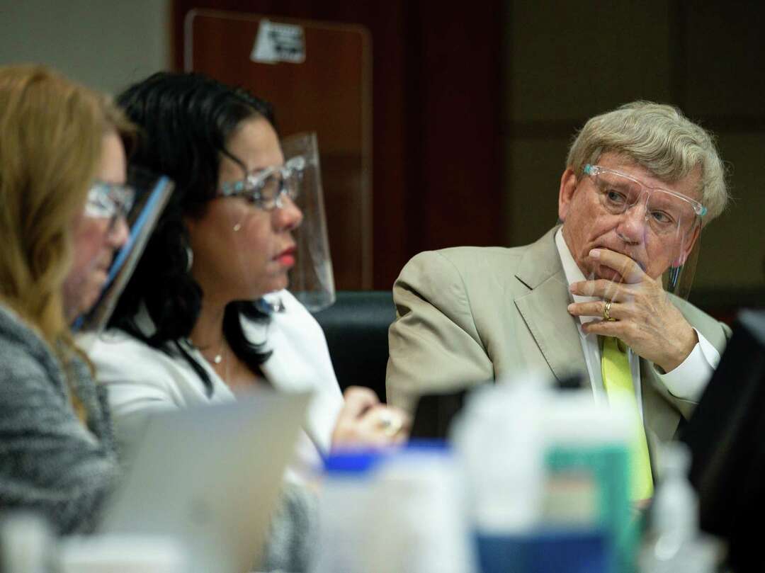 Rusty Hardin: What to know about Houston lawyer connected to Dickinson