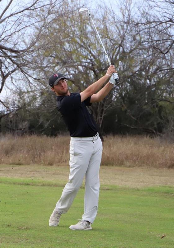 TAMIU’s Holekamp earns berth in the NCAA Super Regional