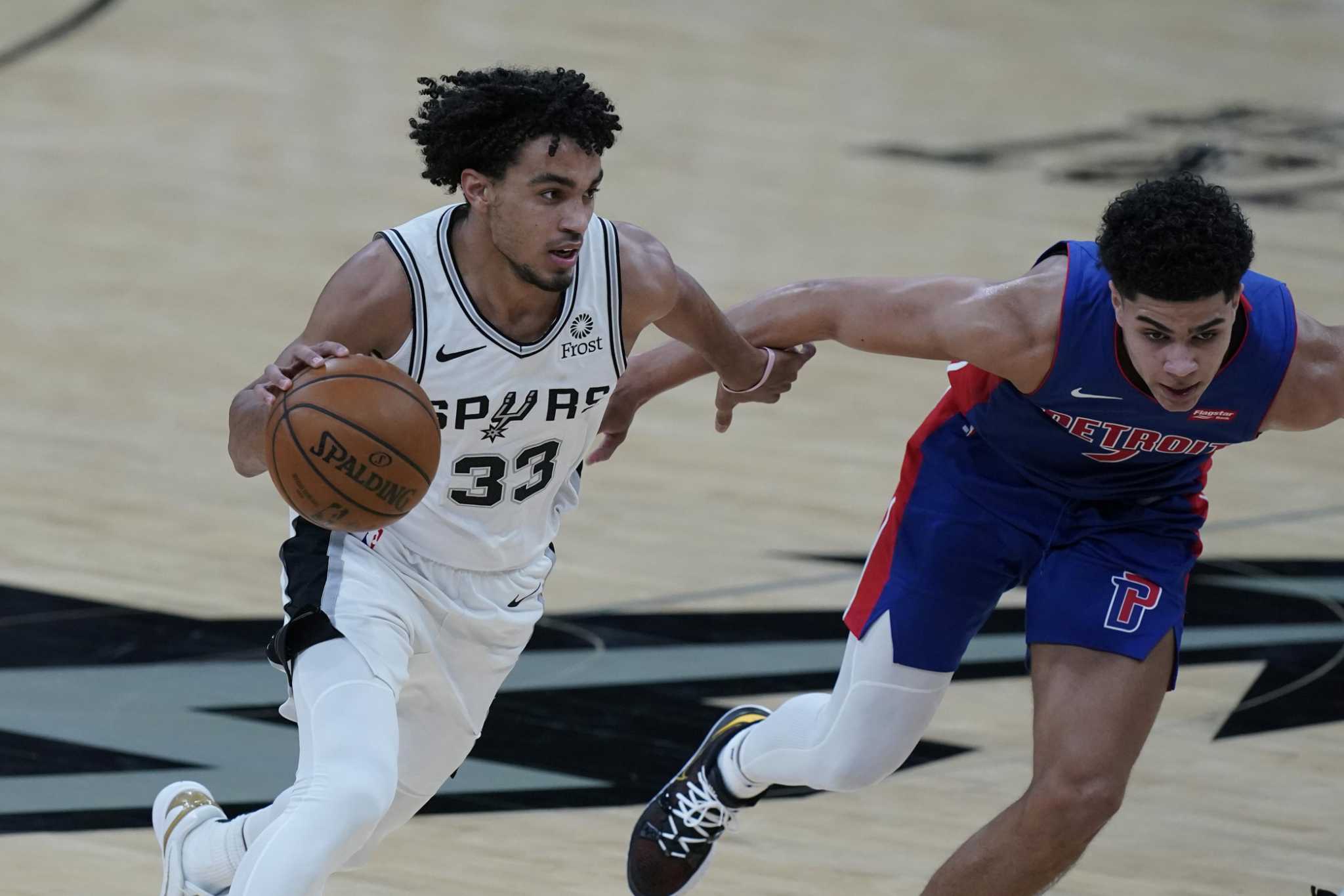Spurs rookie Tre Jones earns kudos for cameo