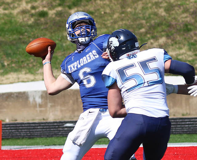 SATURDAY FOOTBALL ROUNDUP: Columbia beats Marquette; Mascoutah wins MVC