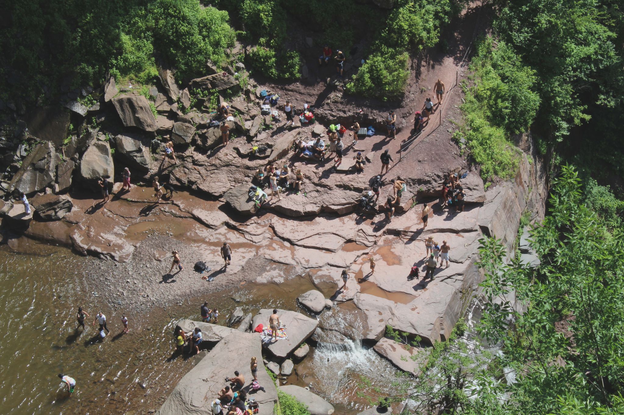Can volunteers help New York’s overcrowded hiking trails?