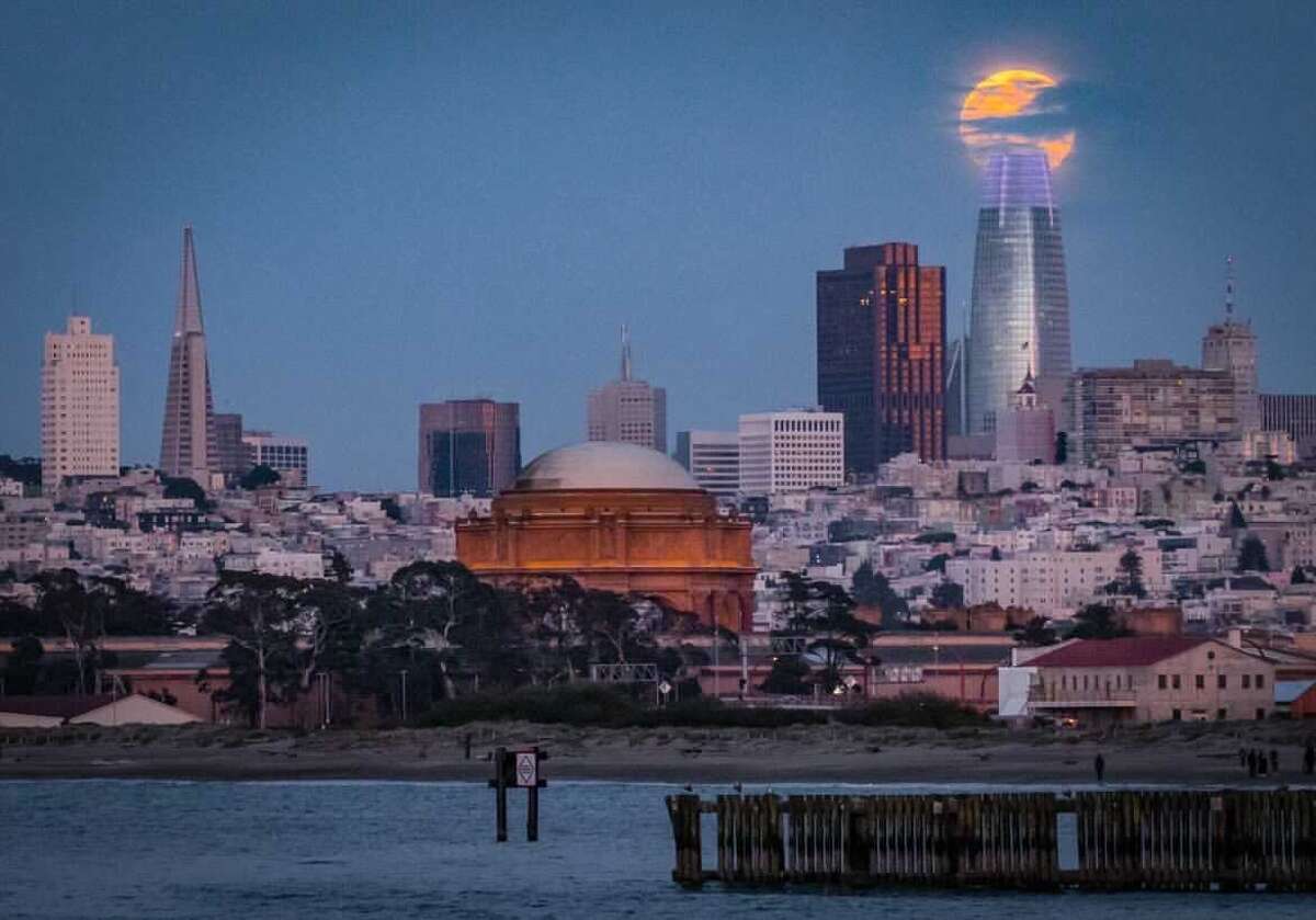 Stunning super Pink Moon captured by Bay Area photographers