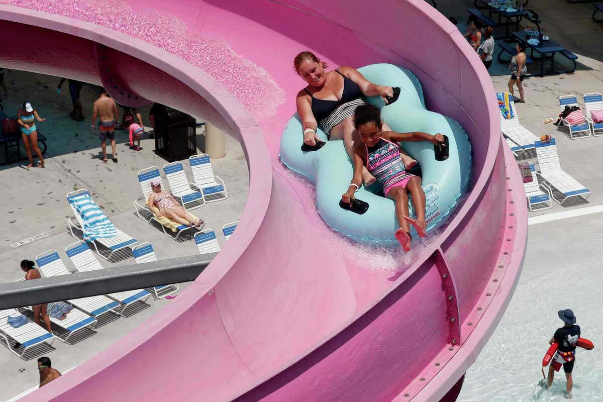 Houston's top waterparks: Schlitterbahn, Splashtown and more