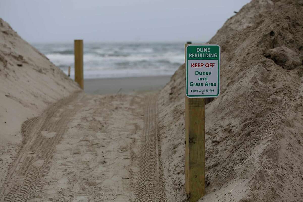 As the seas rise and storms threaten, scientists hunt for sand to ...