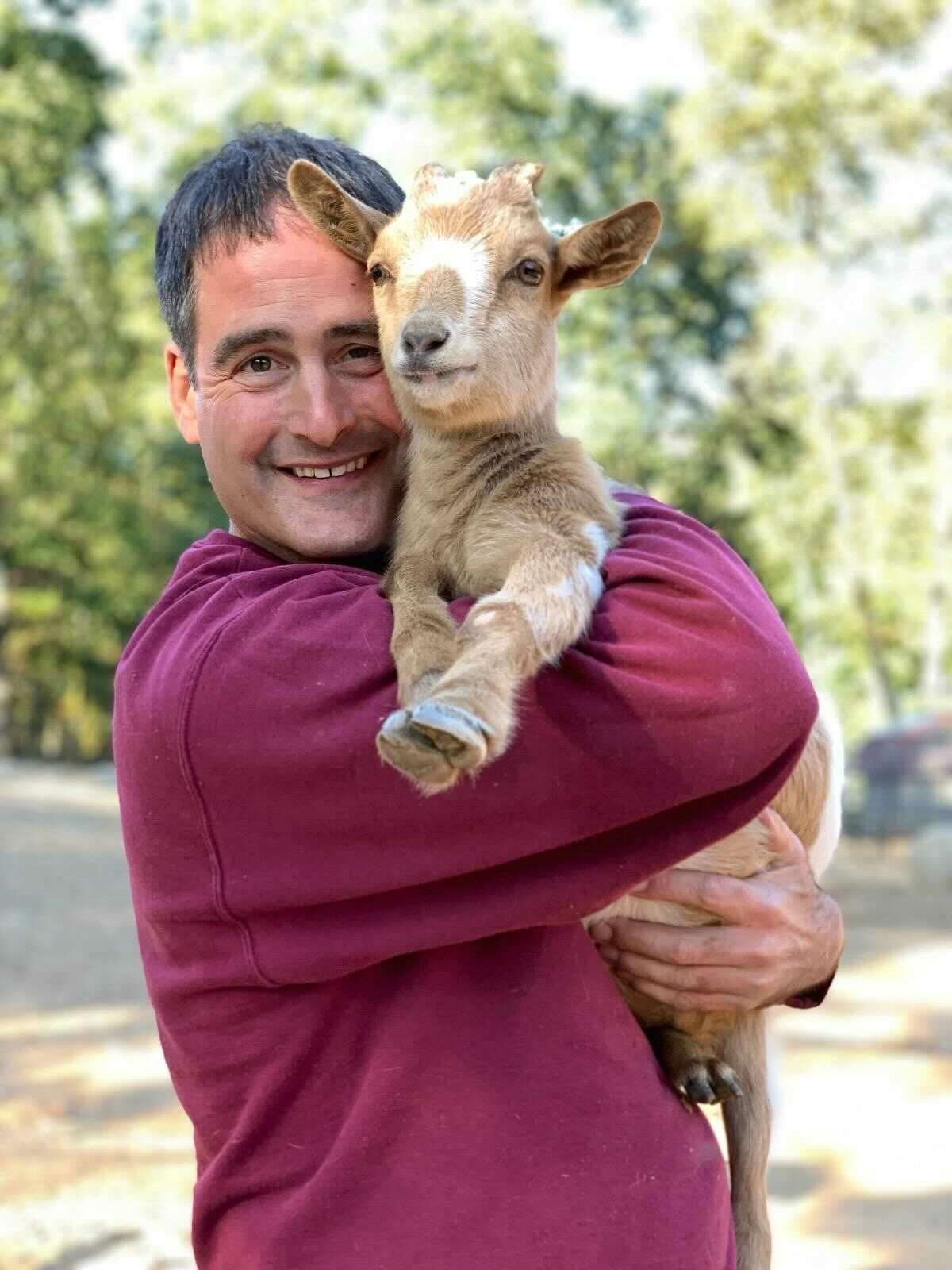 Kevin Bacon and Kyra Sedgwick visit CT farm to pick new baby goats