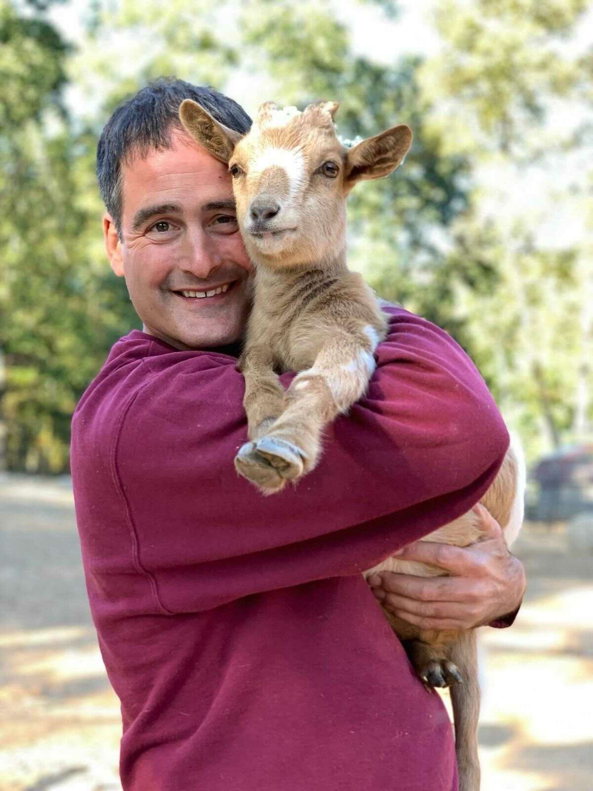 Kevin Bacon and Kyra Sedgwick visit CT farm to pick new baby goats