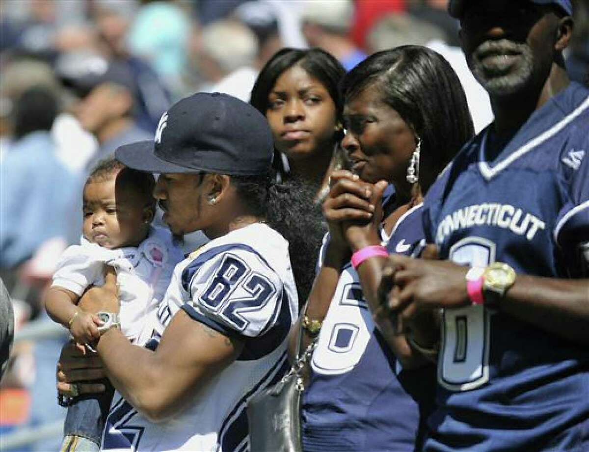 UConn crushes Texas Southern 62-3 in home opener