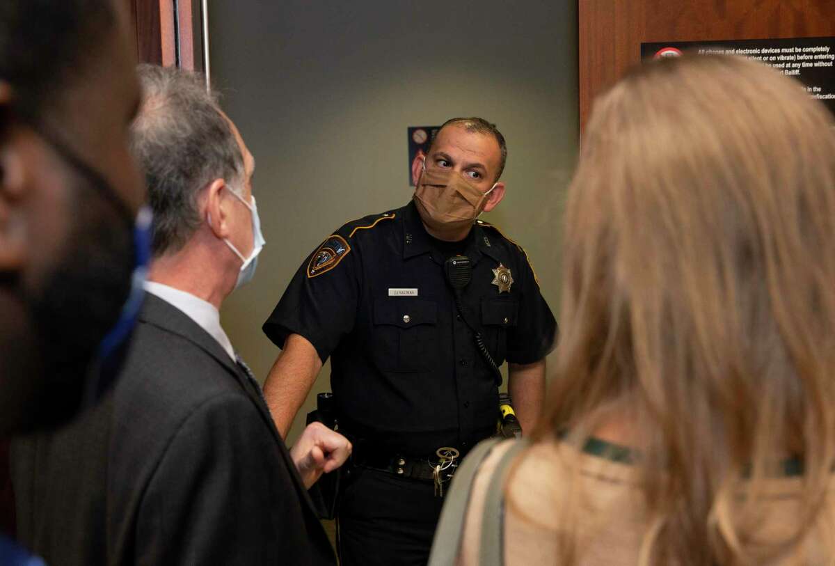 A defense attorney was shut out of court by a Houston judge. Why he ...