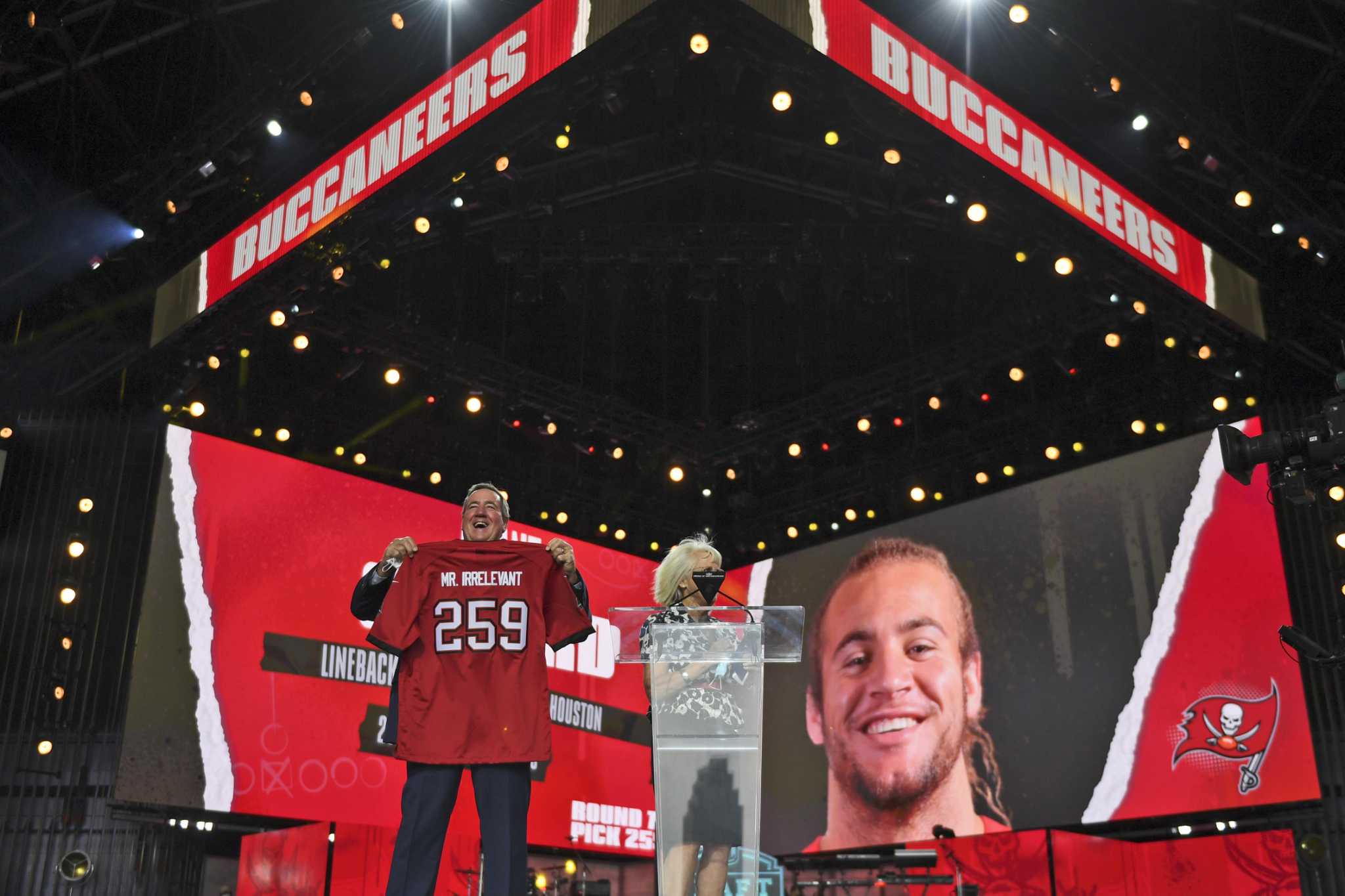 For UH pair, long draft wait is rewarded