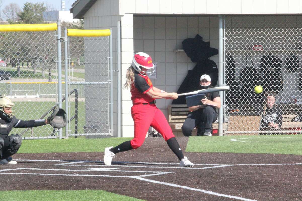 Ferris women's softball team splits home twinbill with Purdue Northwest