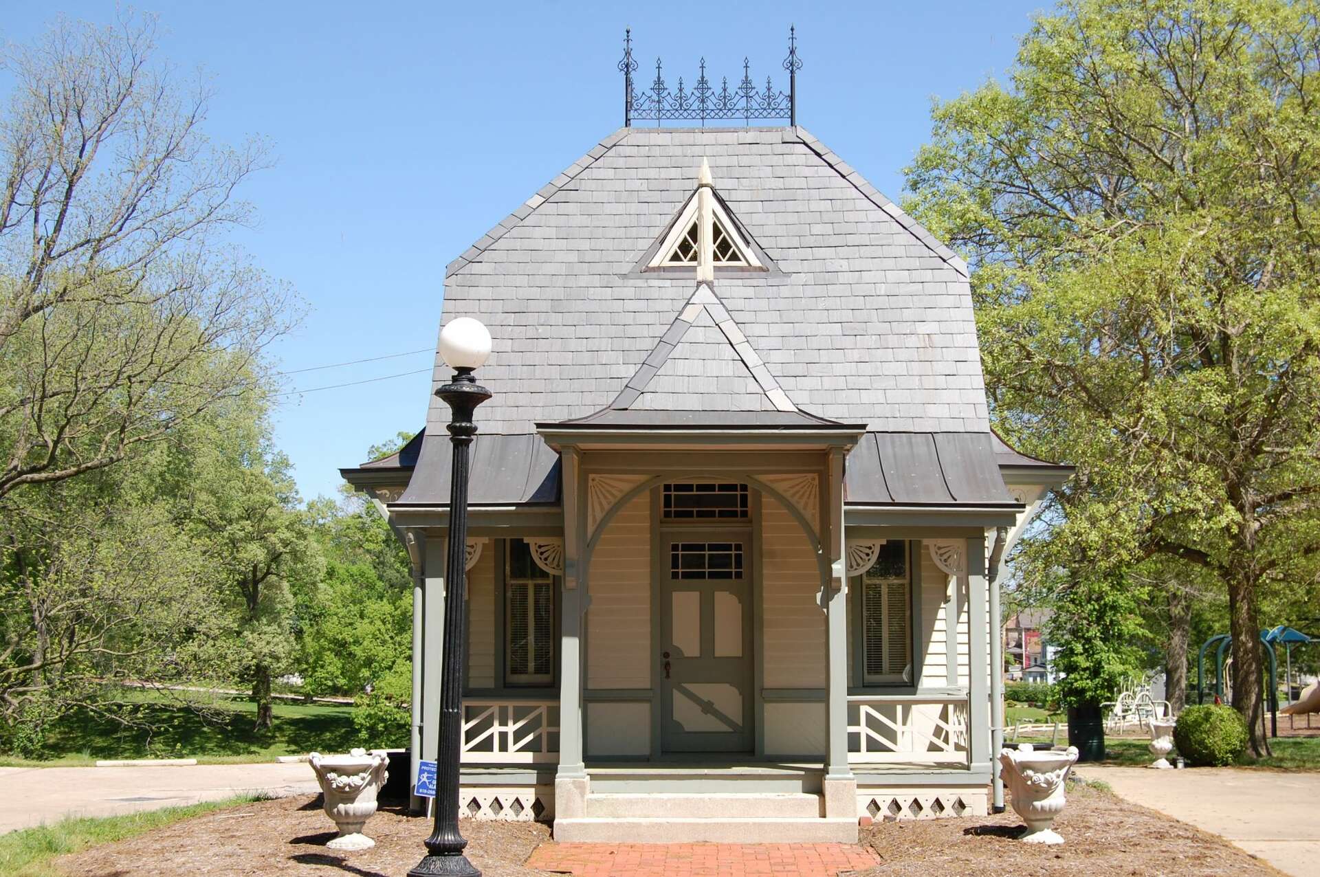 All About Alton: Take a walk on the historic side