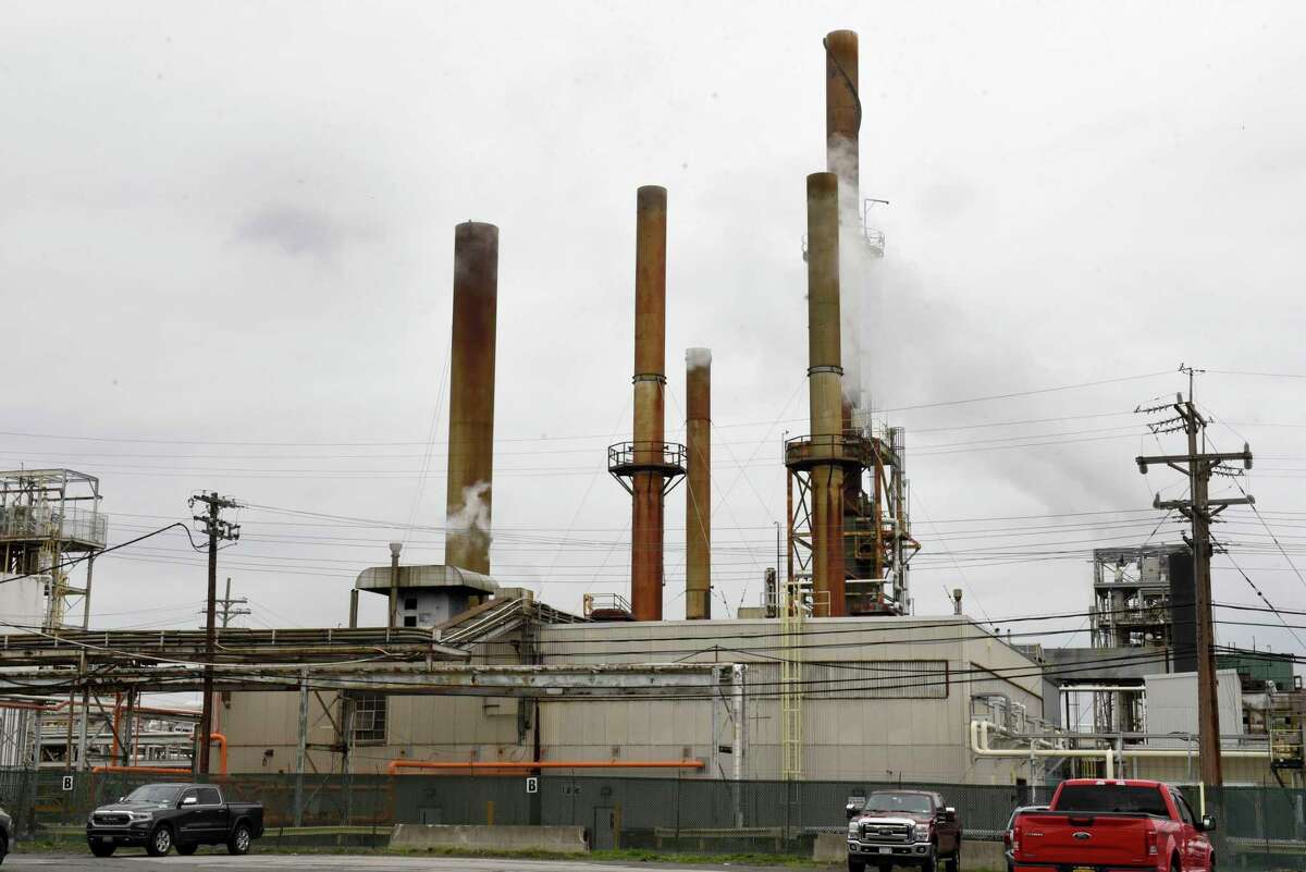 Waterford getting nearly $1M in help from Momentive