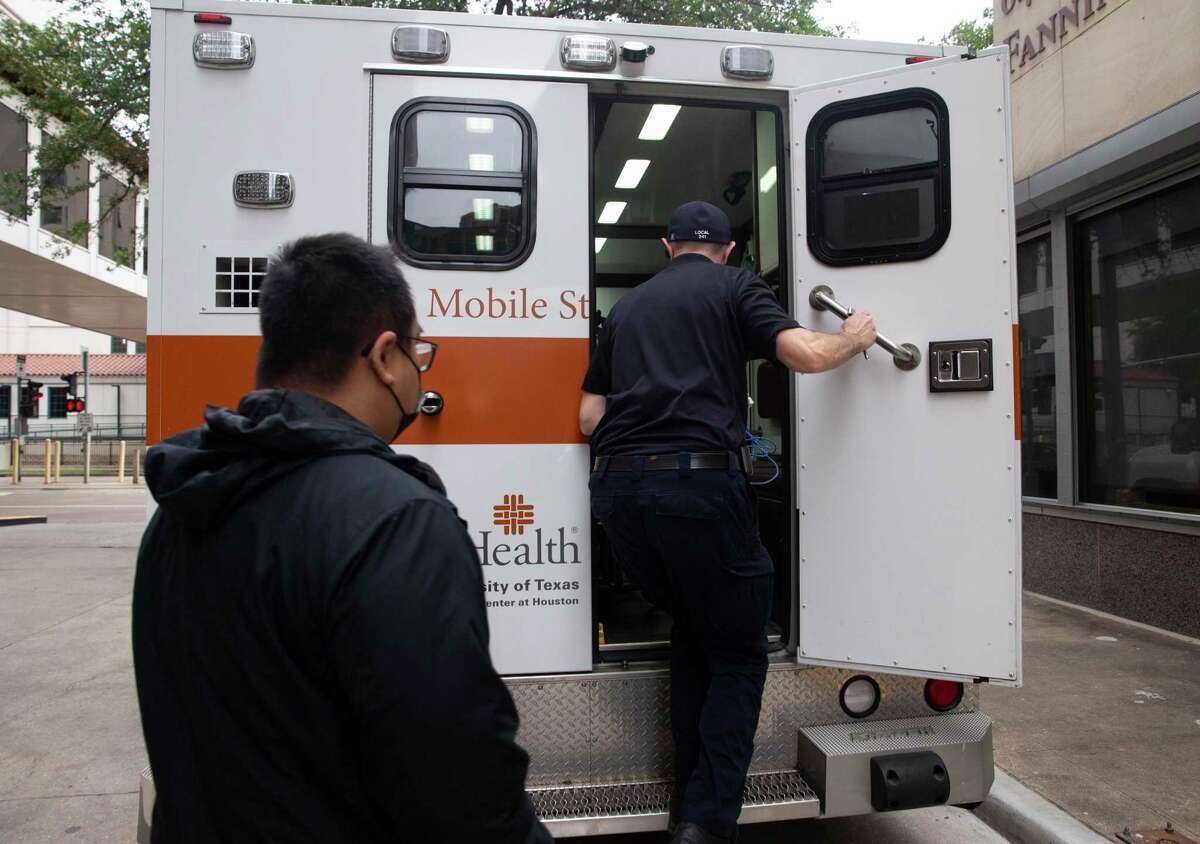 Stroke of luck: Mobile stroke unit helps save woman's life