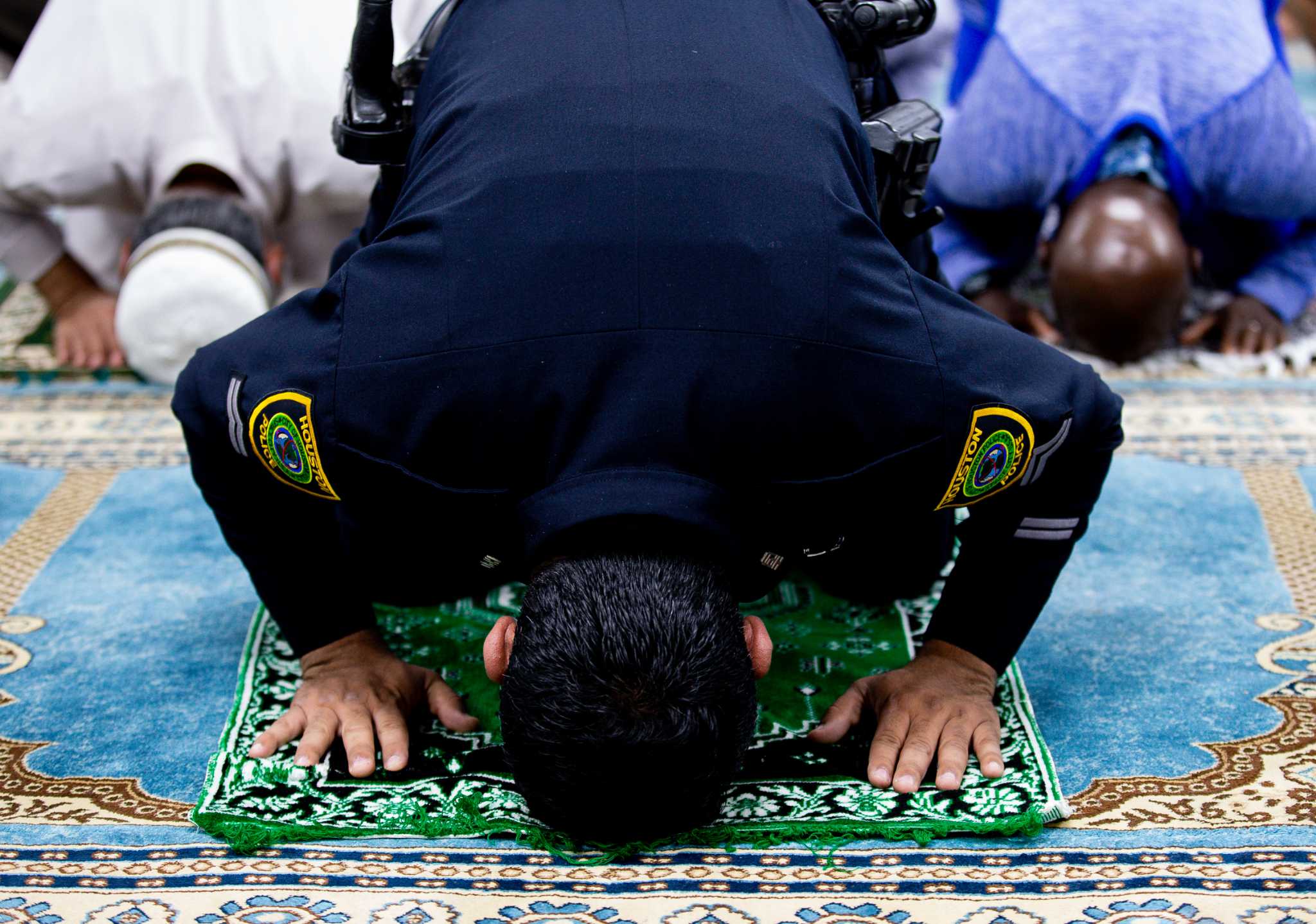 Houston police accommodate Muslim cops who fast during Ramadan