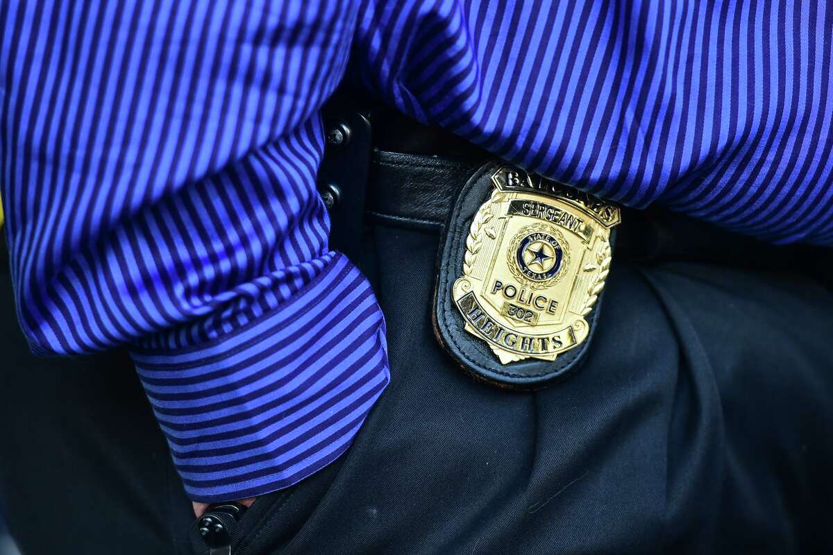 ‘There are not words’ — Balcones Heights officer gets chance to thank ...