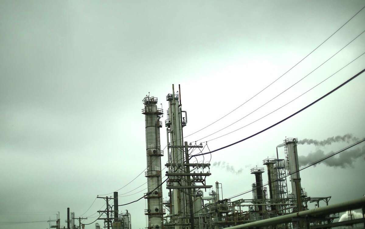 Houston is a benzene 'hot spot.' Experts say better regulation could ...