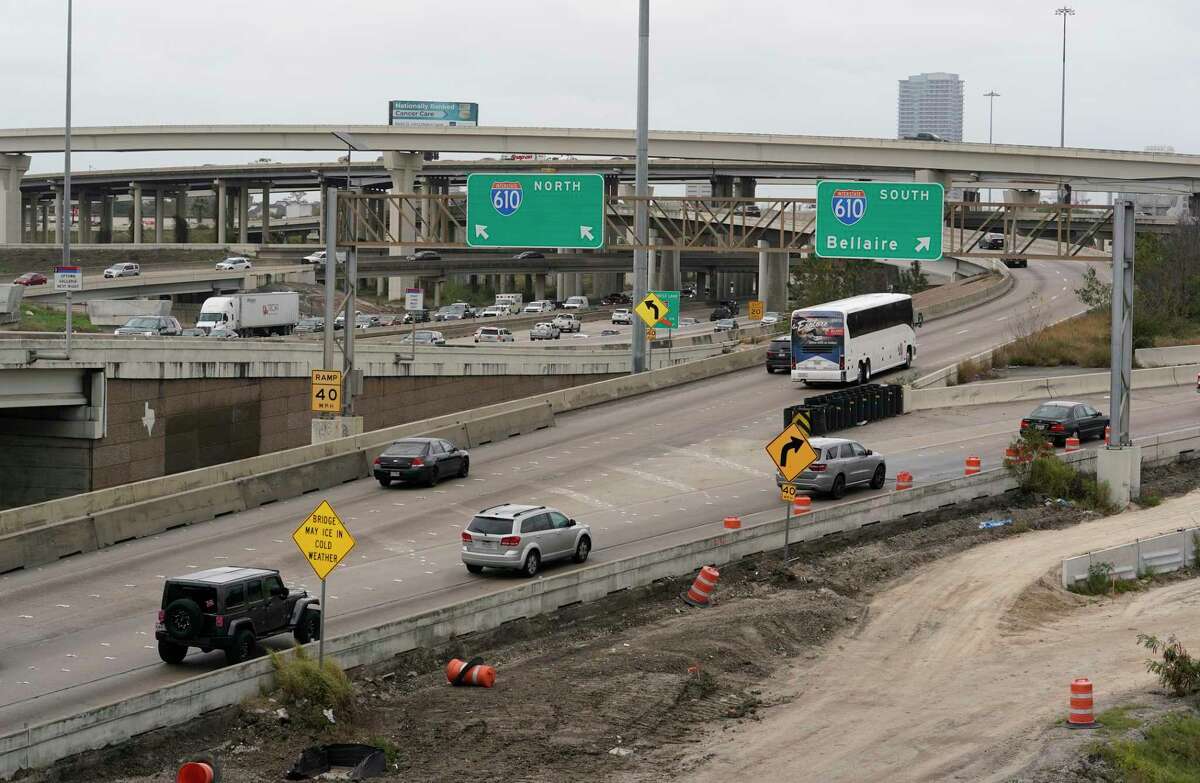 Headed north on I-69? Plan for a swing along Loop 610 this weekend.