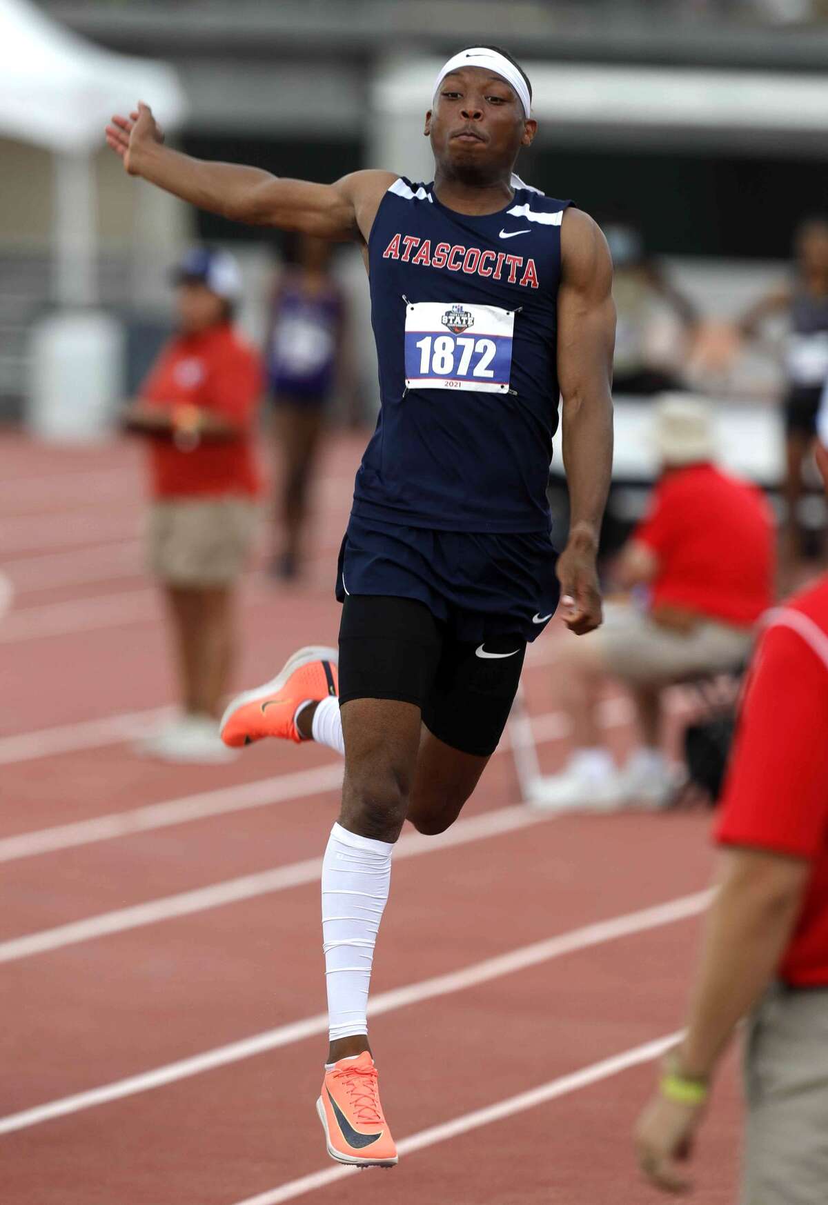 TRACK AND FIELD: Washington leads College Park to third place at state