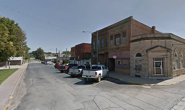 This beef taco recipe from the cookbook 'Plantas' uses salsa for ...