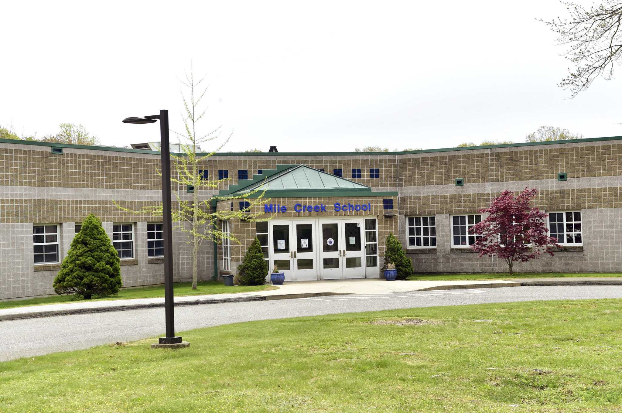 Masks won’t be required in Lyme-Old Lyme public schools this fall Masks won’t be required in Lyme-Old Lyme public schools this fall