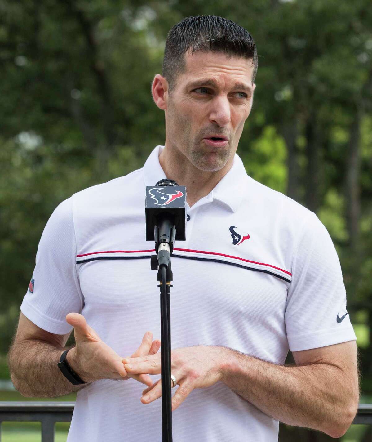 Texans GM Nick Caserio looks to get rookies up to speed
