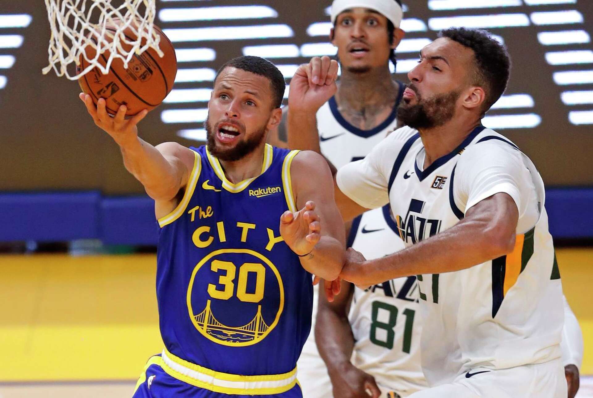 Warriors’ Steph Curry agrees to 4-year, $215 million contract extension