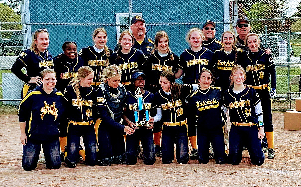 Roundup: Bad Axe softball, baseball win Hatchet Invitational