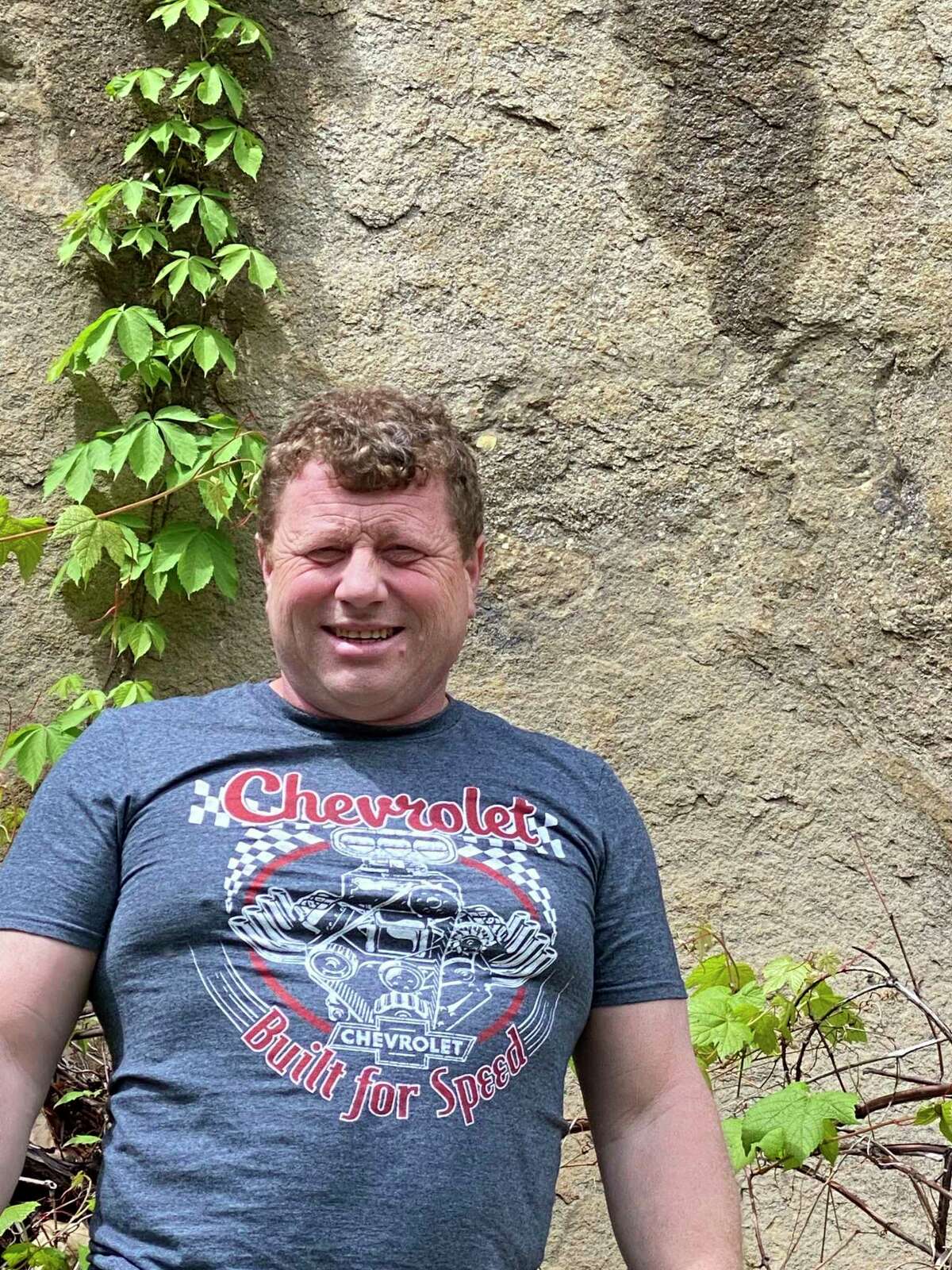 L & K Maintenance owner enjoys restoring cars