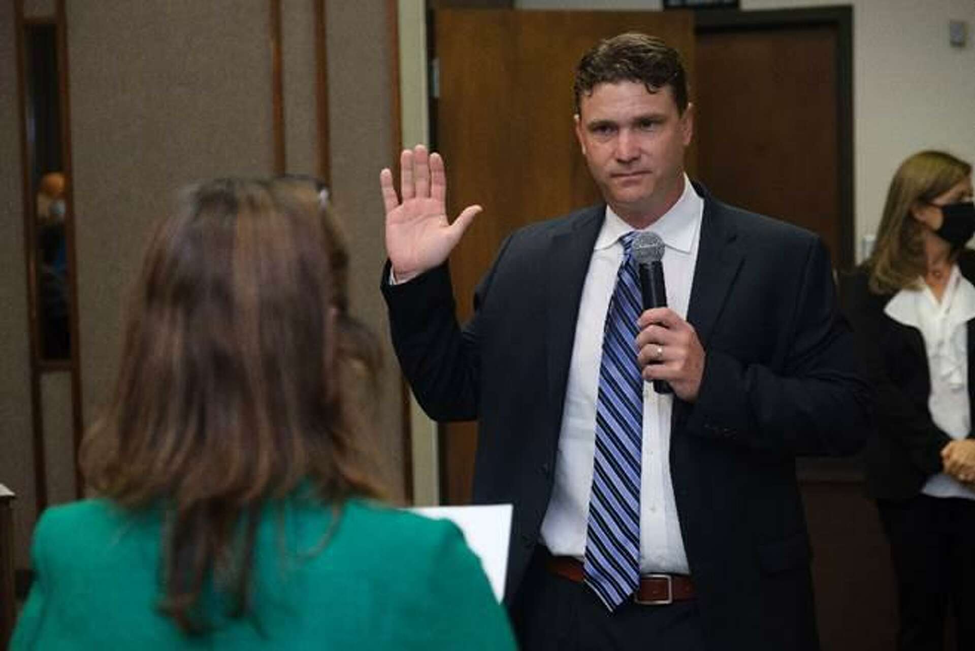 Spring Branch ISD to fire all librarians as part of budget cuts