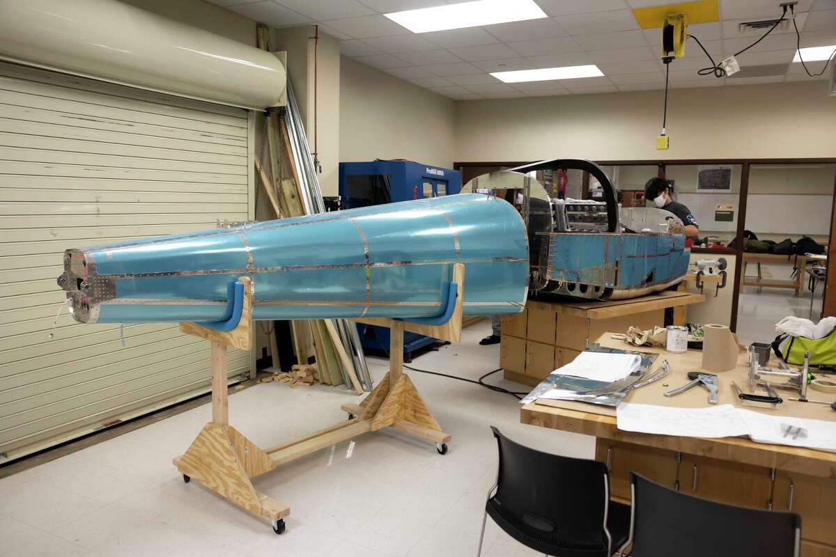 Taking flight: Porter High aerospace students are building a plane