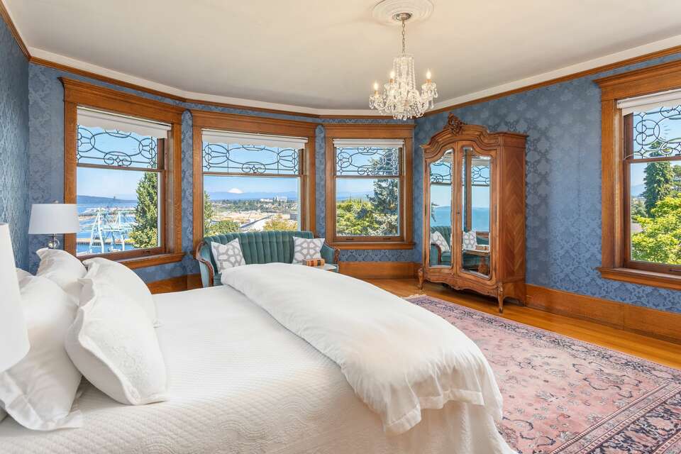 Built in 1905, Everett's Rucker Mansion is a preserved and historic gem