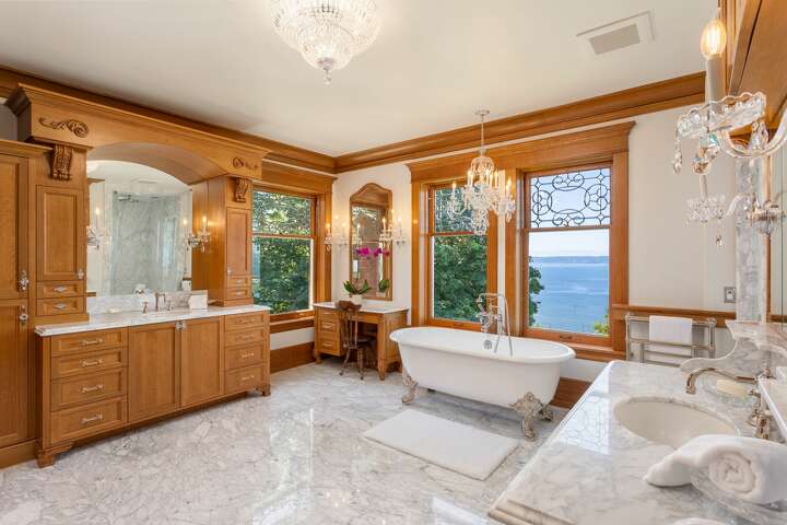 Built in 1905, Everett's Rucker Mansion is a preserved and historic gem