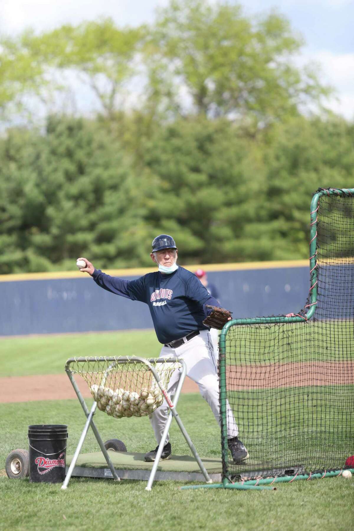 After nearly 2.5 million pitches, UConn’s Andy Baylock, 82, still ...