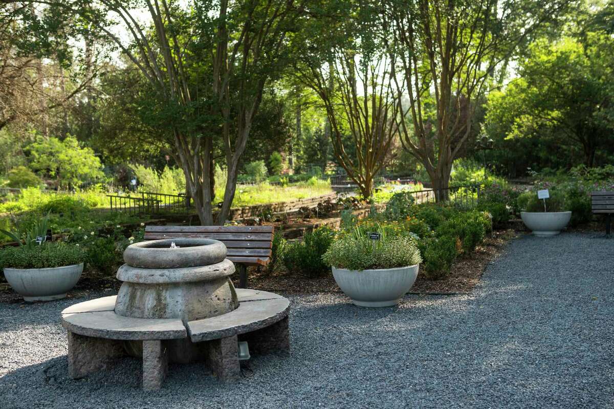 Mercer Botanic Gardens spruces up and features Houston-hardy plants