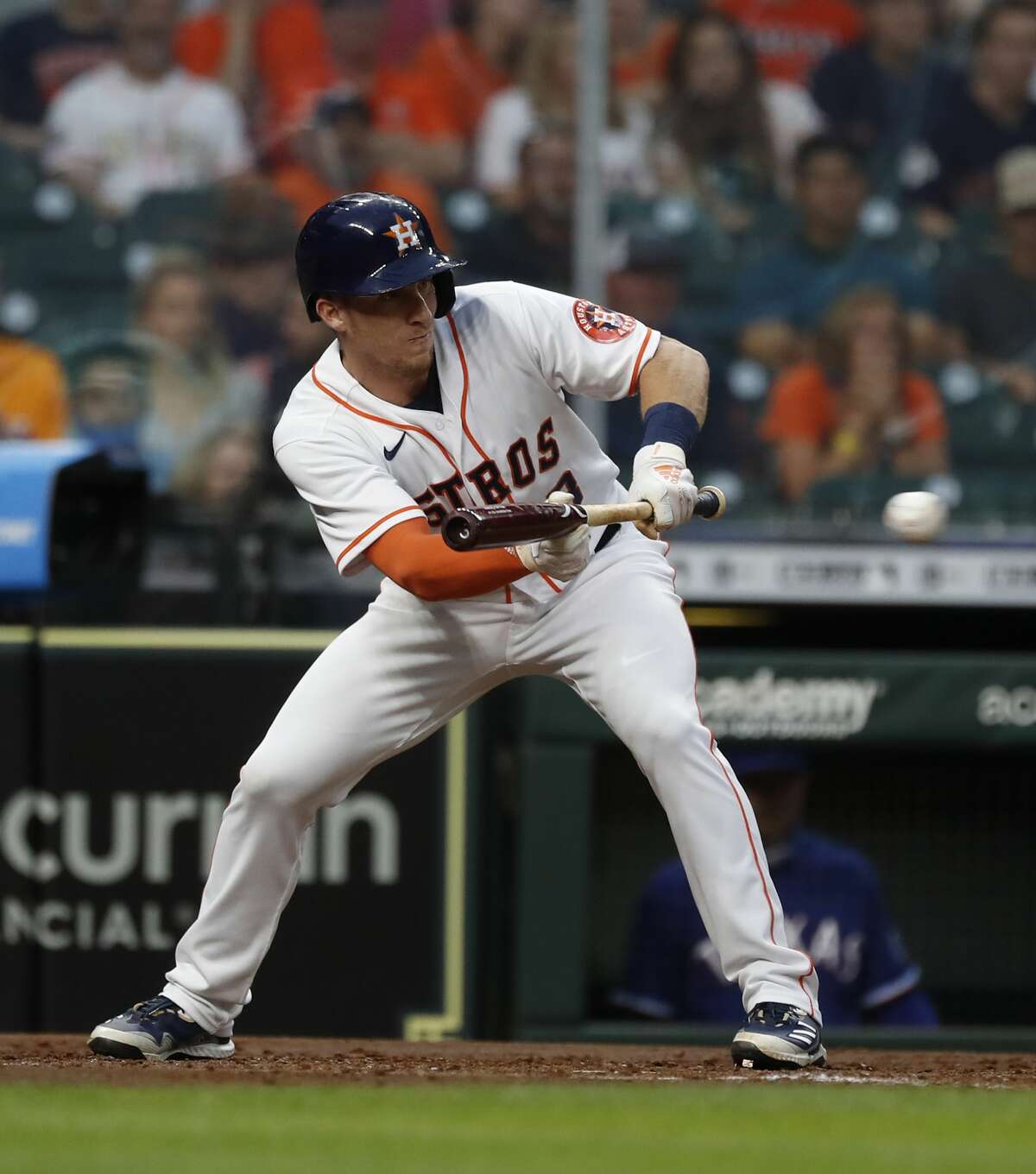 Myles Straw scores on wild pitch in 11th inning to send Astros past Rangers