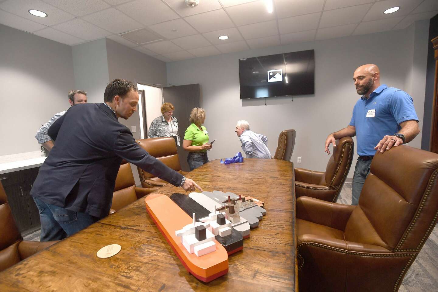 Go inside the Sabine Pilots' new headquarters