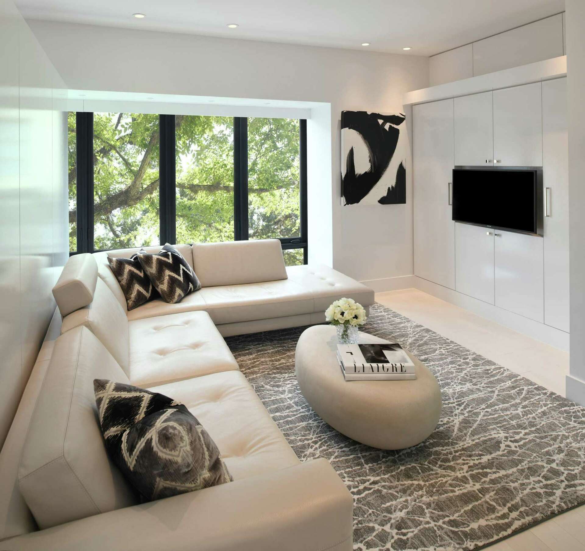 2021 Modern home tour showcases style that’s gaining traction in Houston