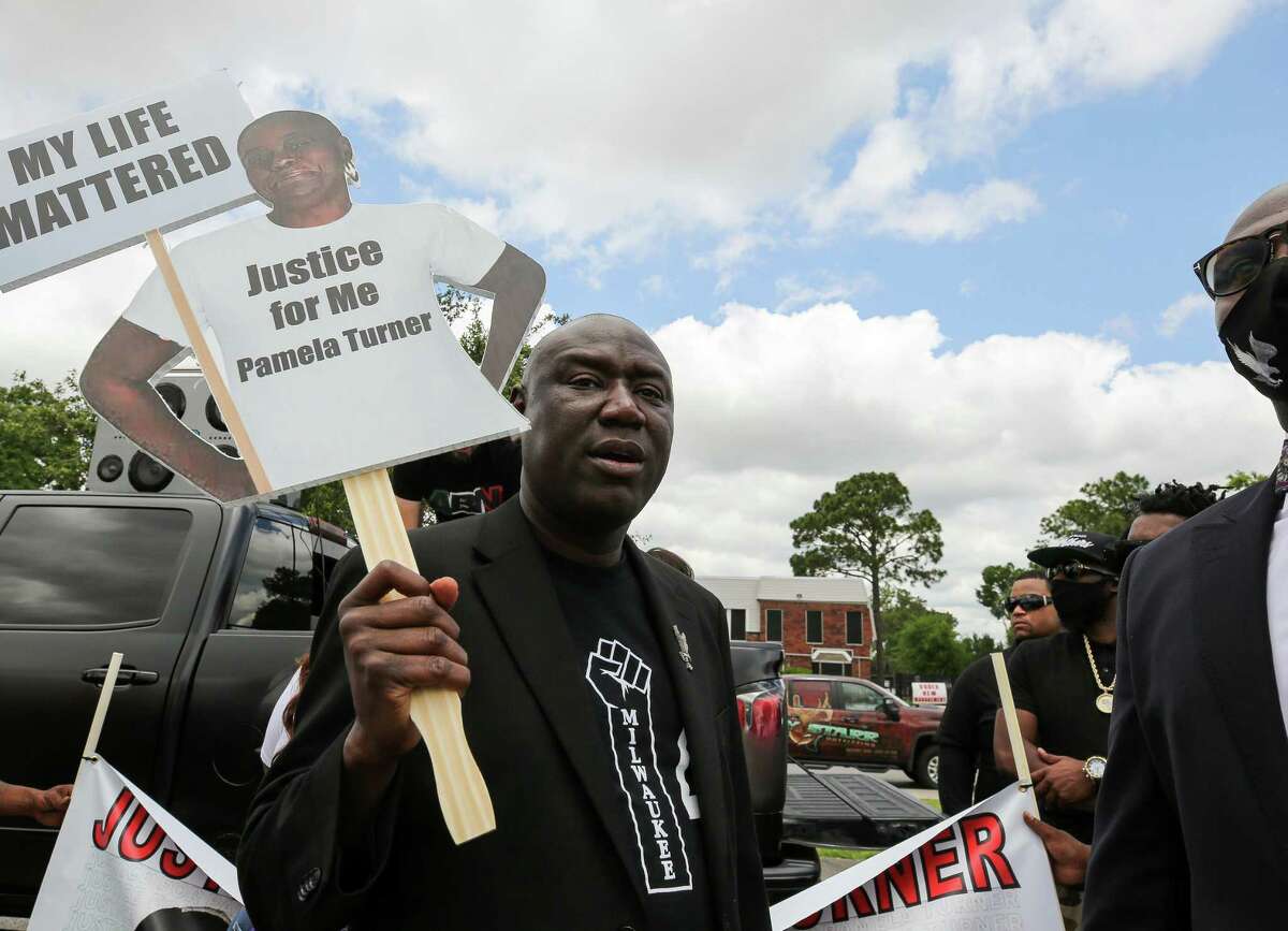 Family, supporters rally in Baytown for justice in Pamela Turner’s death