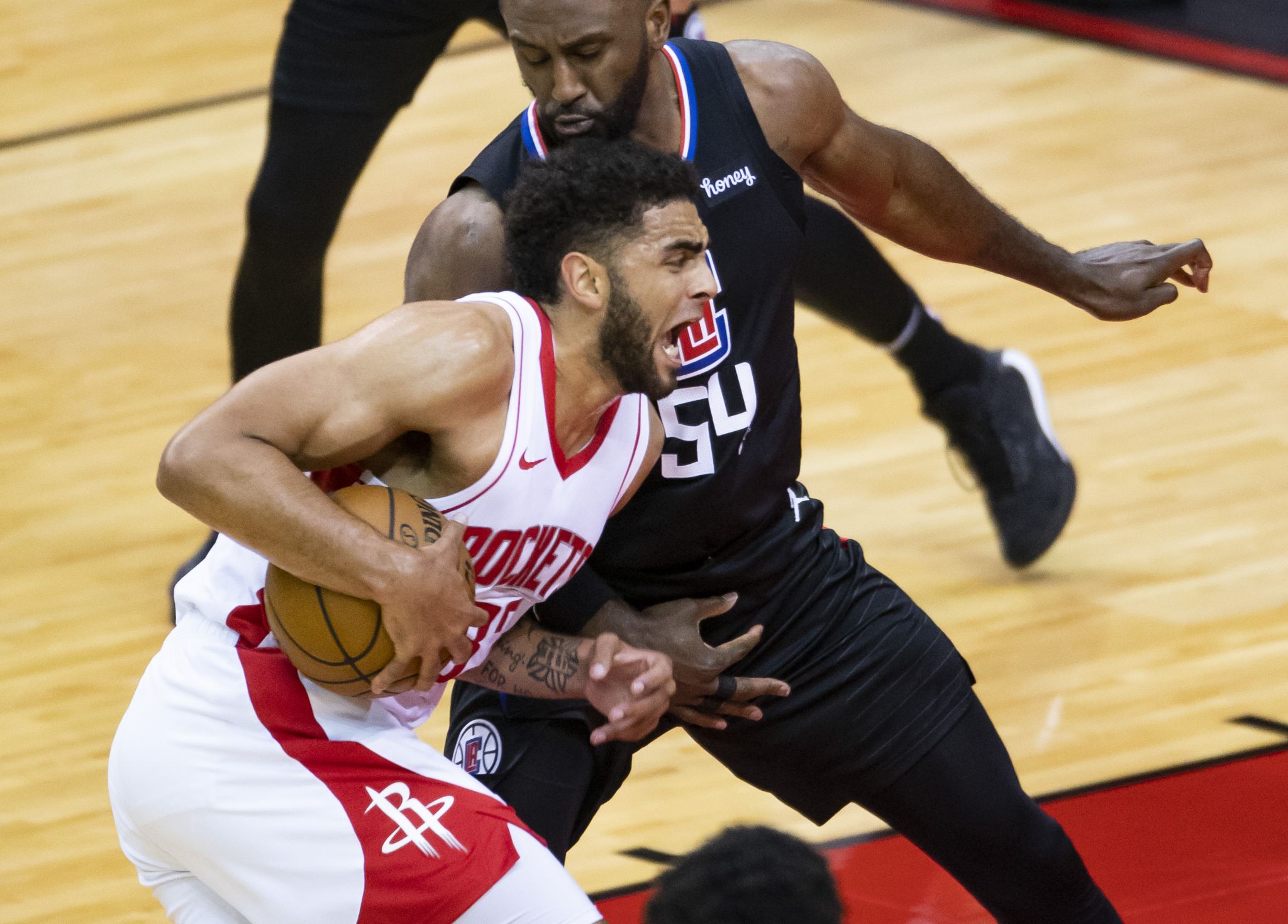 Anthony Lamb signs qualifying offer to return to Rockets