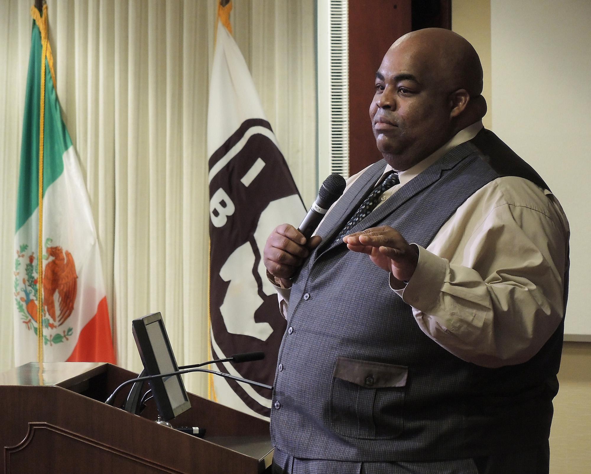 Fallece A. Marcus Nelson