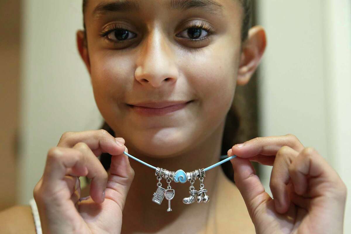 South Side San Antonio sisters, 10 and 11, launch colorful, successful ...