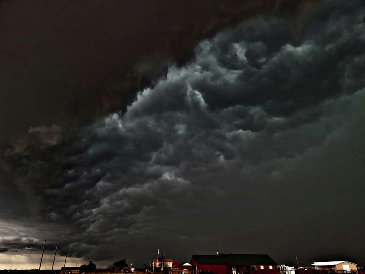 Beautiful yet terrifying images show Monday's storm as it arrived in Texas