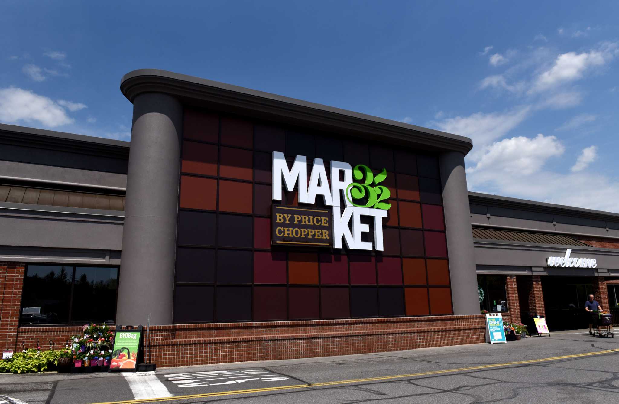 Price Chopper/Market 32 issues 2 recall notices