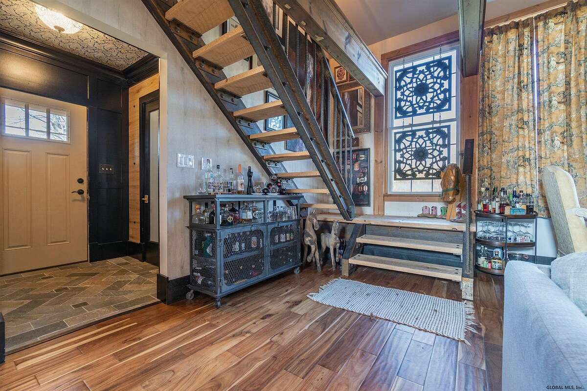 5 of the most unique homes for sale in upstate New York