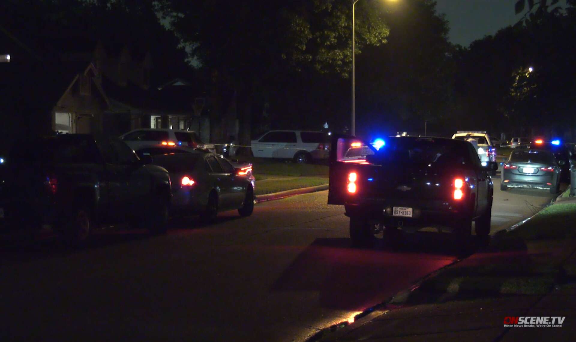 Husband charged with murder after teenagers called 9-1-1, saying their ...