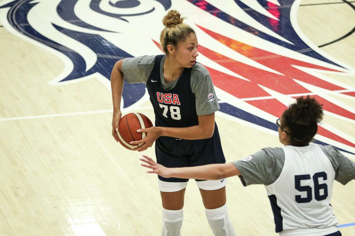 ‘Hoping to win four championships’: Freshman Amari DeBerry coming to ...