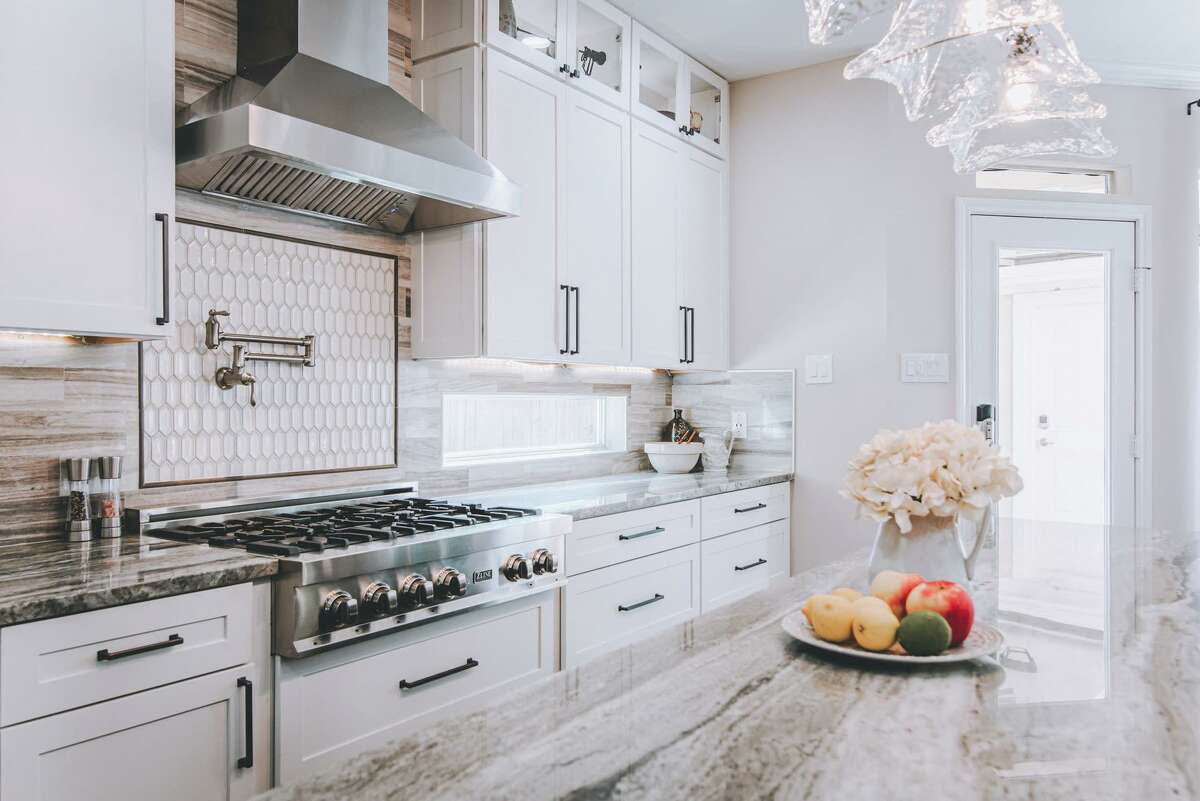 Before and after: Couple’s Seabrook home gets ‘a good face-lift’